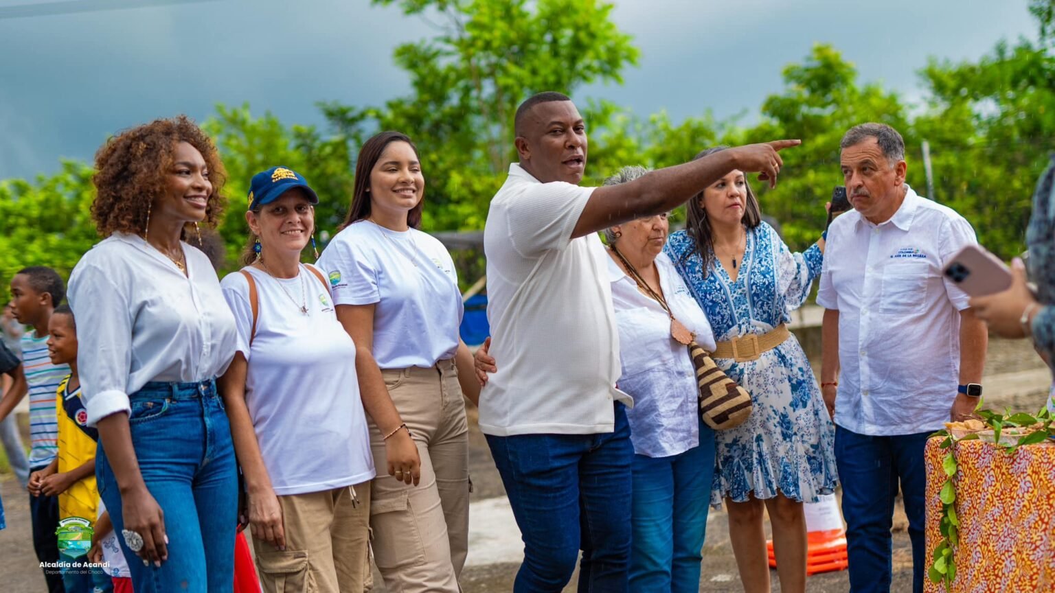 ACANDÍ, CHOCÓ, DA LA BIENVENIDA AL PRIMER VUELO DE SATENA, MARCANDO UN ...