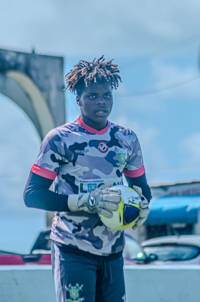 Andrés Samir Palacios Lozano: De la barrienta cancha del corregimiento de San Isidro en el Chocó ...