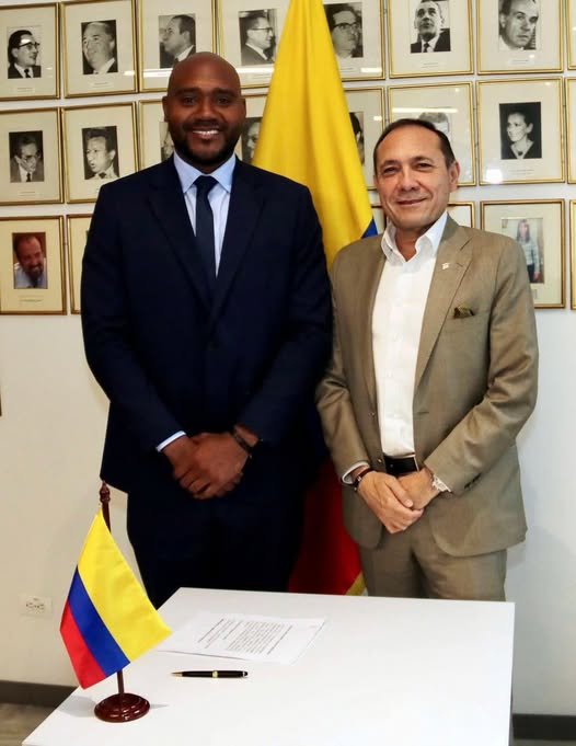 EL CHOCOANO CARLOS ARIEL VALENCIA, NUEVO SUBDIRECTOR DE PROTECCIÓN ...